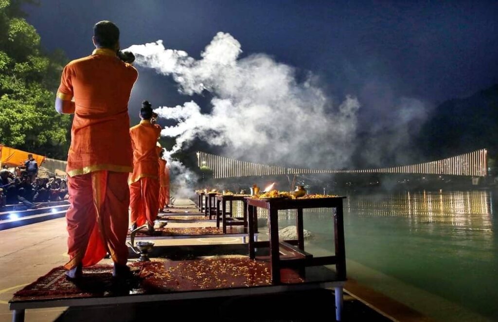 Top 3 Best Ganga Aarti in Rishikesh: Explore Evening Timings