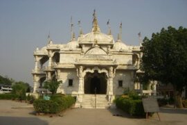 Discover Shree Swaminarayan Mandir Chhapaiya in Ayodhya