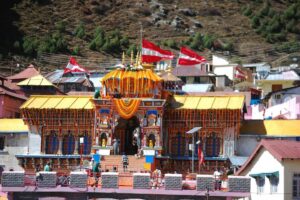 Discover the Distance, Trek & Time and How to reach Badrinath Temple