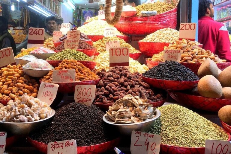 Discover Old Delhi Spice Market (Khari Baoli Market) Location and History