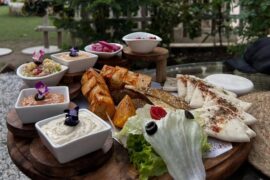 Discovering Top 3 Vegan Restaurants in Rishikesh's Tapovan